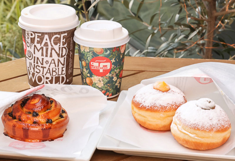 ＜CAFFE PASCUCCI Sannomiya＞Savor Italian Vibes in a Light-Filled, Open ...