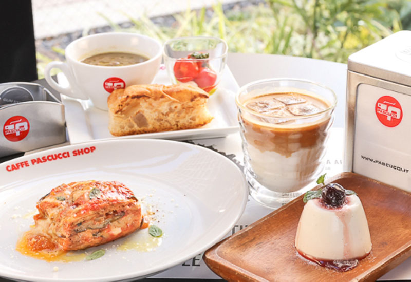 ＜CAFFE PASCUCCI Sannomiya＞Savor Italian Vibes in a Light-Filled, Open ...