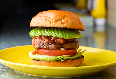 ＜The Godburger＞A Hamburger with the Rich Aroma of Charcoal｜Kanazawa ...